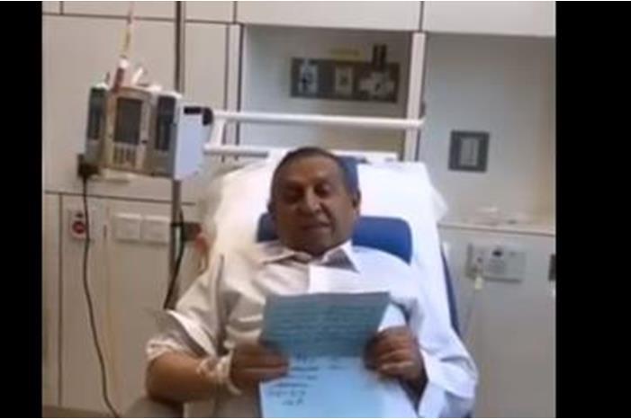 بالفيديو آخر ظهور للشاعر الراحل كريم العراقي وهو على سرير الشفاء
